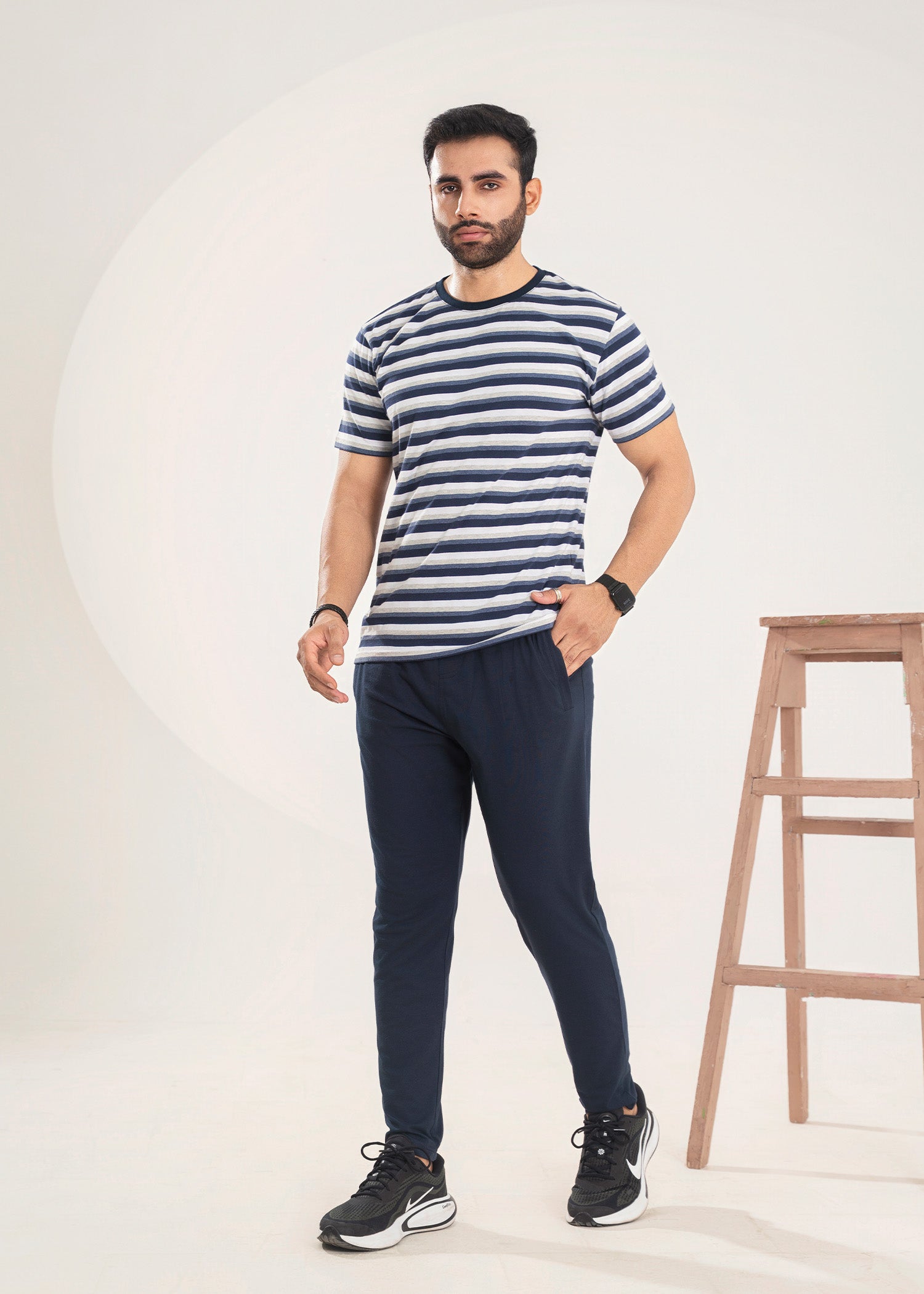 Blue Stripper – Buraq